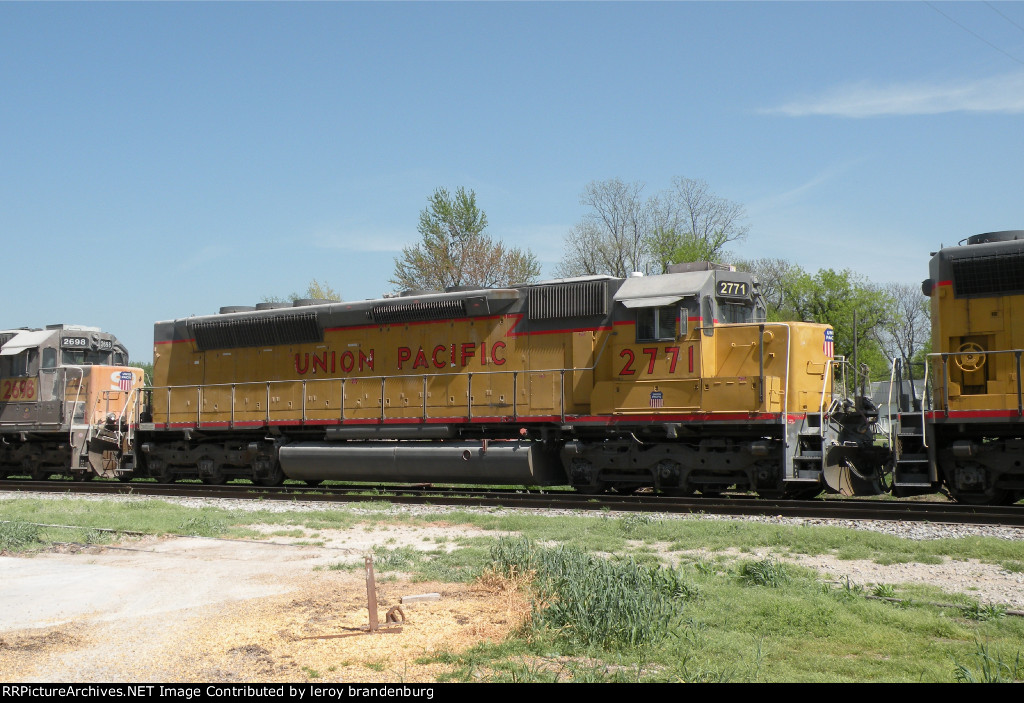 UP 2771 in storage on the MNA